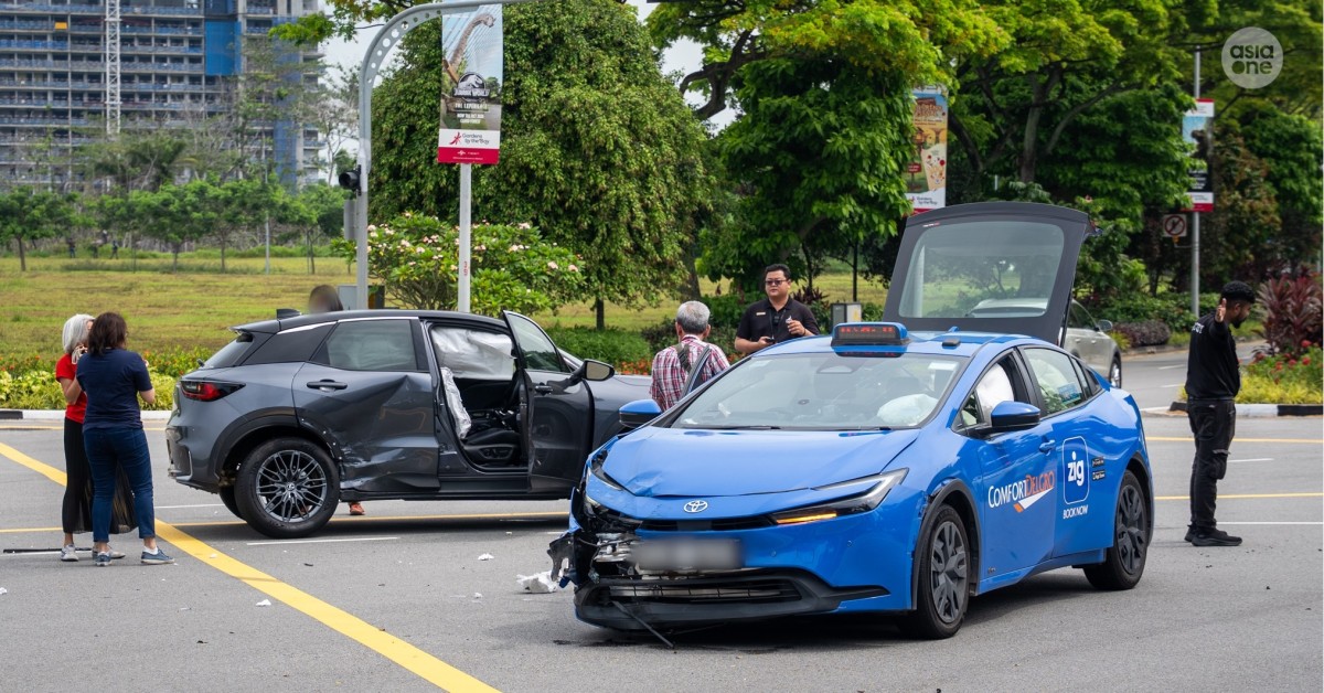 5 taken to hospital after T-bone collision between taxi, car outside ...